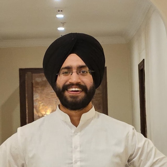 Ramandeep Singh - Book a call on Topmate